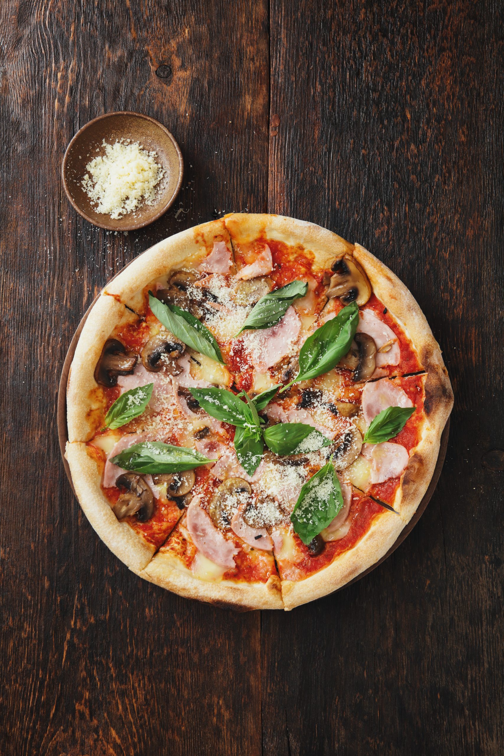 £8 takeaway pizza - Three Cheers Pub Co.